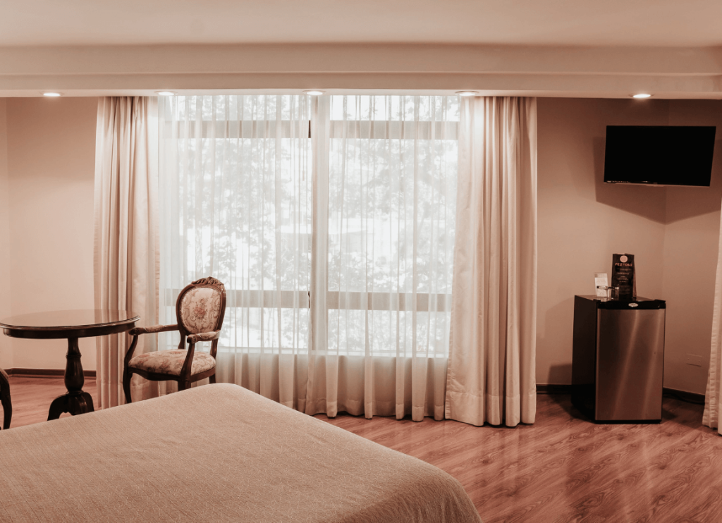 Junior Suite Matrimonial - Hotel Diego de Velázquez